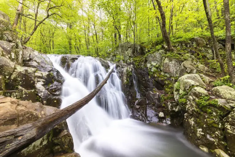 23 Best Hiking Trails Near Me With Waterfalls - HikingInk